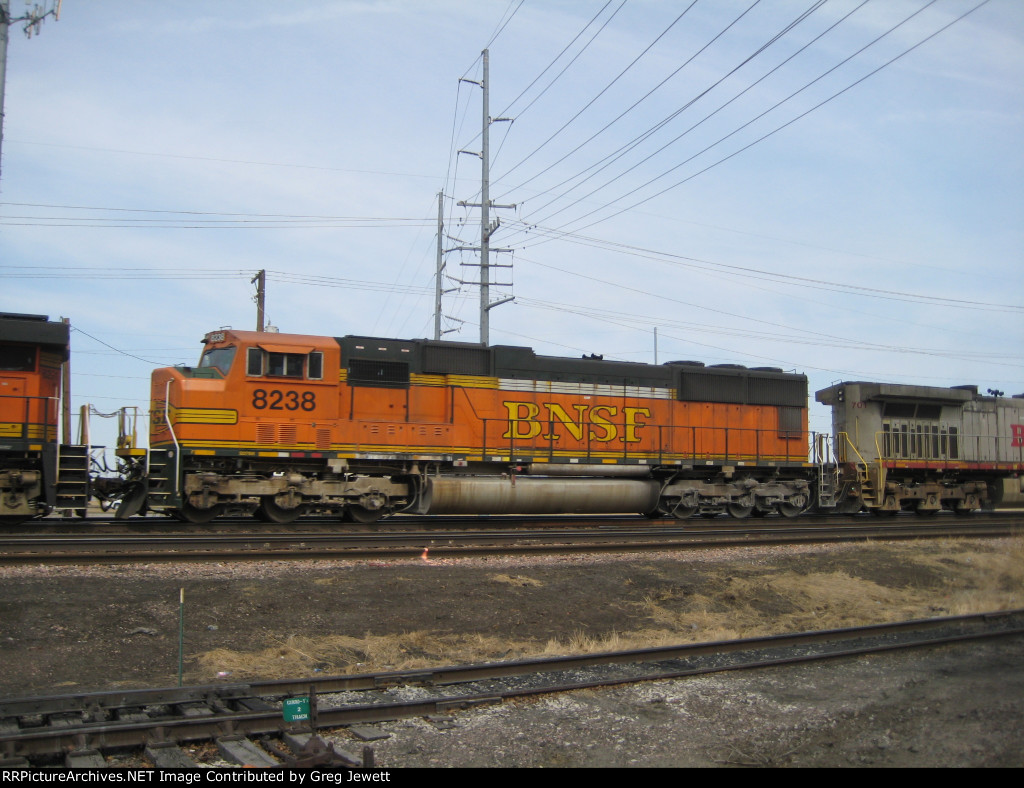 BNSF 8238